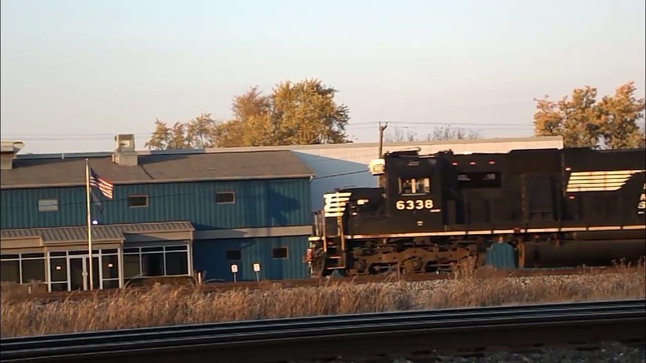 NS 6338 Going into East Wayne and NS 6346 Backing into The Huntington District - YouTube