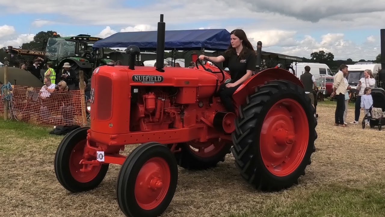 Tractors at Stoke Row steam rally 2024 - YouTube