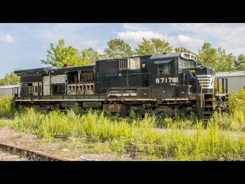 NS C40-8 8717, 8758, 8723 and 8308 sitting at Cresson steel plant in Cresson PA 8-25-24 - YouTube