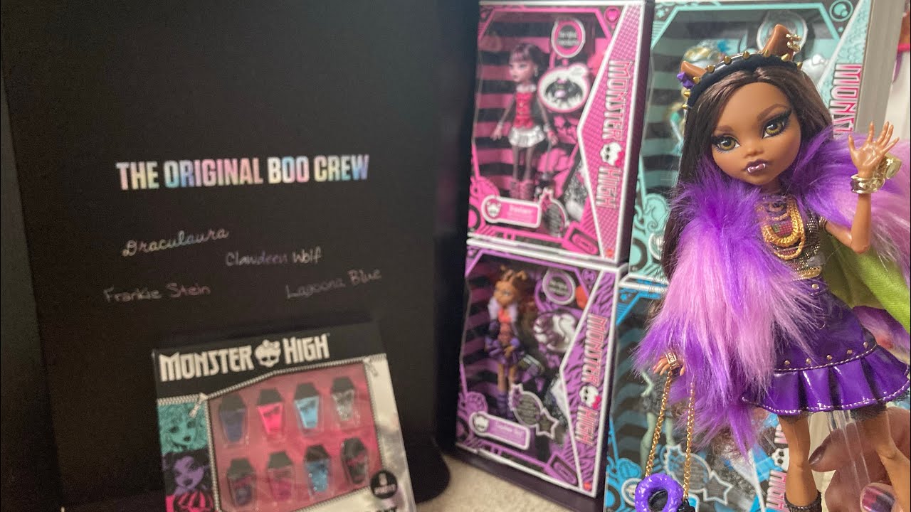 OPENING A VERY SPECIAL PACKAGE- THE BOO-RIGINAL CREEPRODUCTIONS SET ...