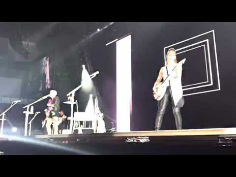 Dixie Chicks - Sin Wagon - Toledo 9/23/16 - YouTube