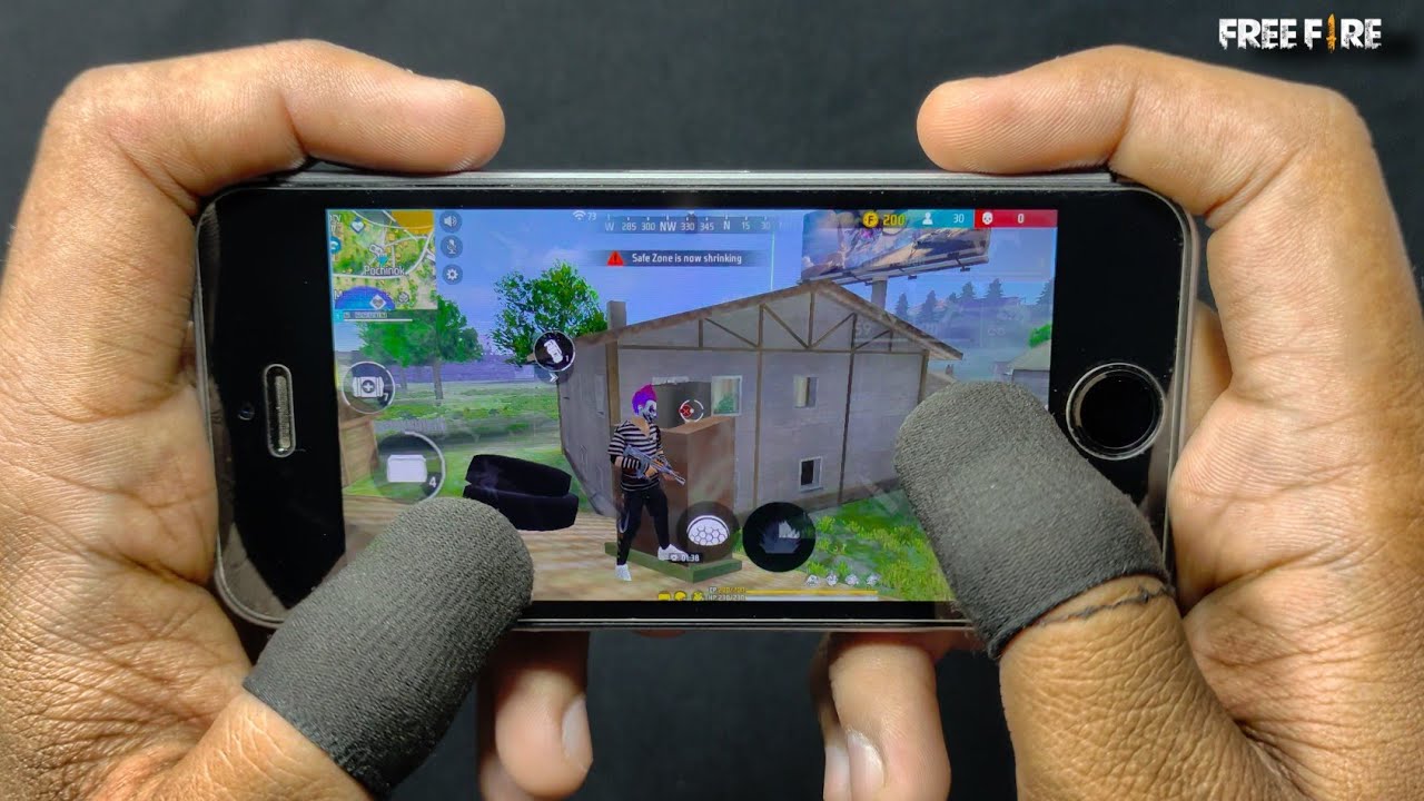 iPhone SE 2016 Free Fire Gameplay Handcam🔥Solo vs Squad Full Ranked ...