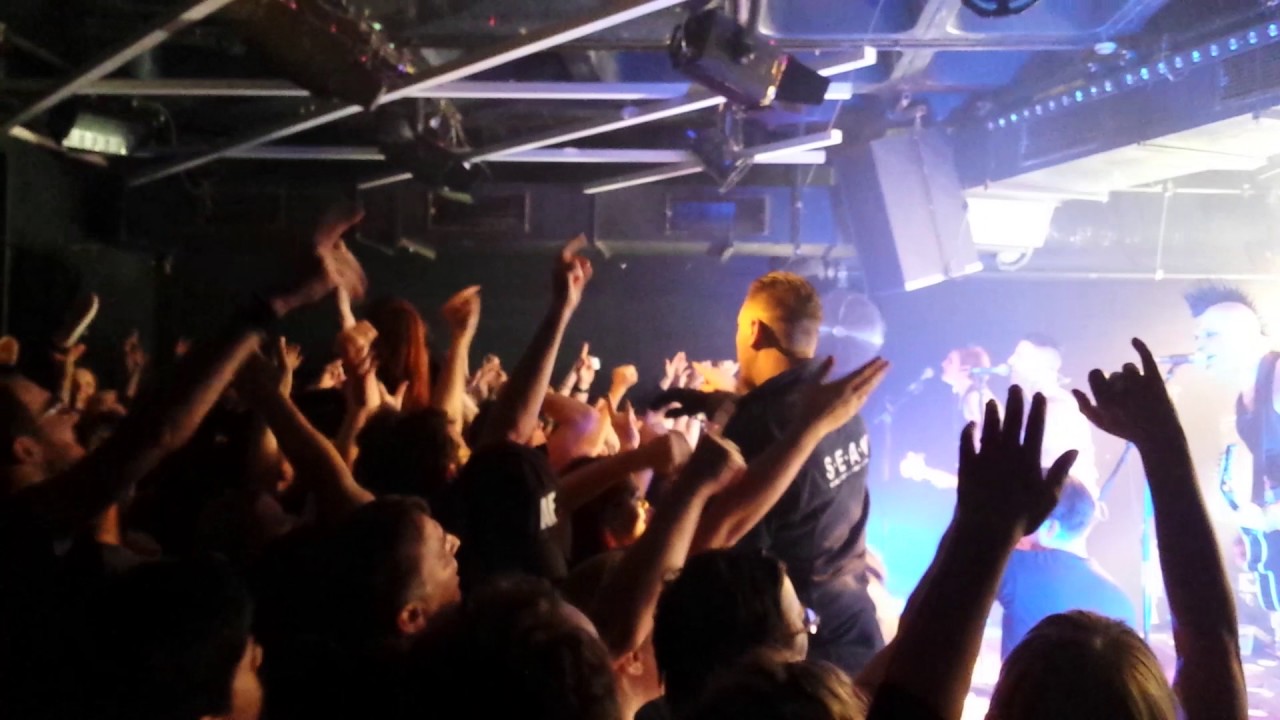 Broilers - Meine Sache mein Problem Berlin 3.2.2017 Musik und Frieden ...