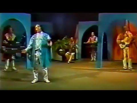 Oxuyur Niyaməddin Musayev (Arxiv Video)