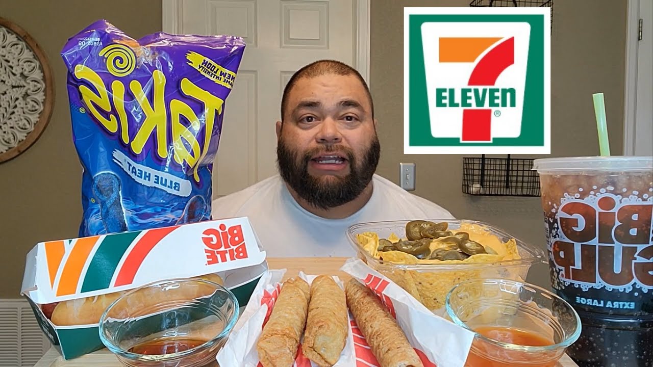 7-11 SNACKS | Roadtrip Food! | Roadtrip Story | Nachos - YouTube