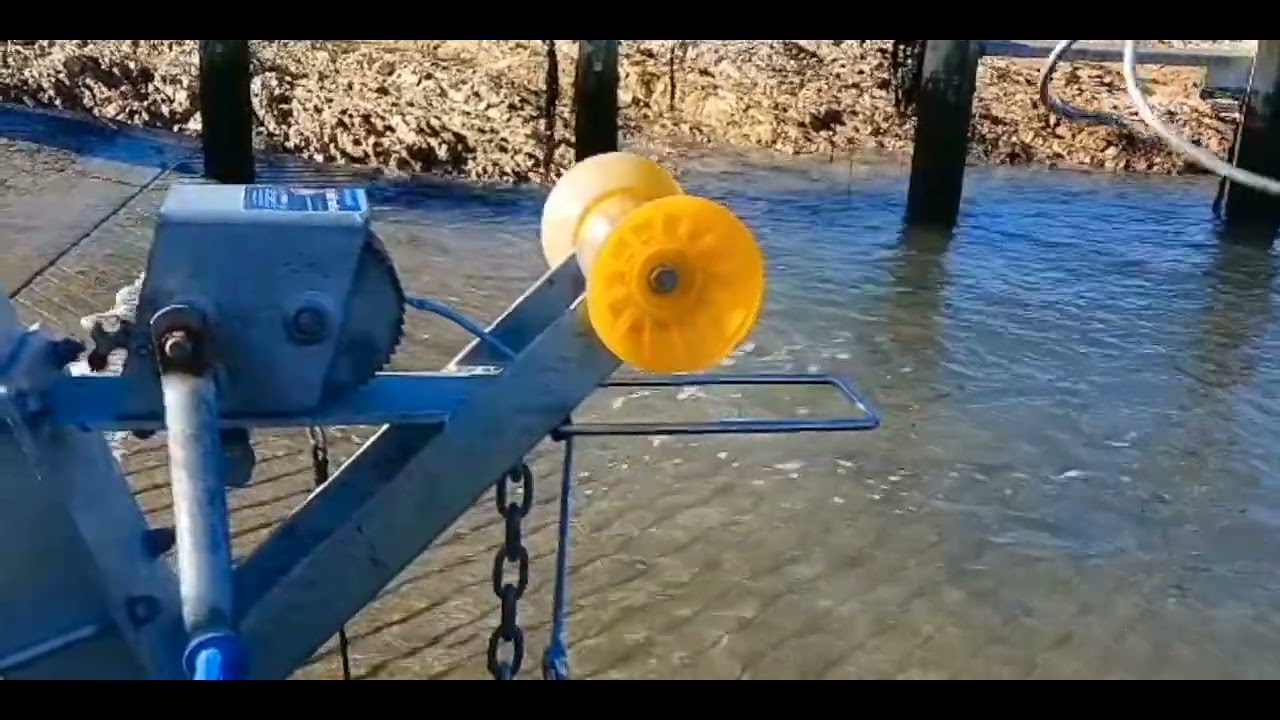 boat catch for self launching and retrieval - YouTube