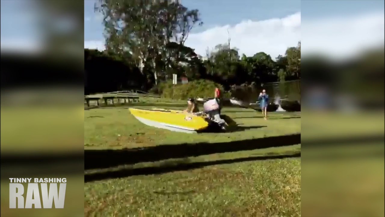 Thundercat Beachy || Tinny Bashing RAW - YouTube