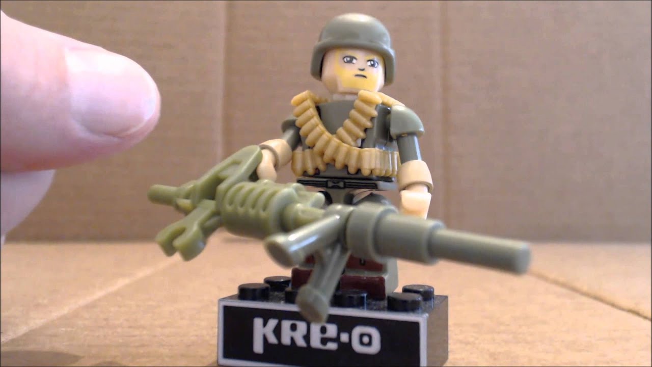 Chuck Builds GI Joe Kreo Rock 'N Roll - YouTube