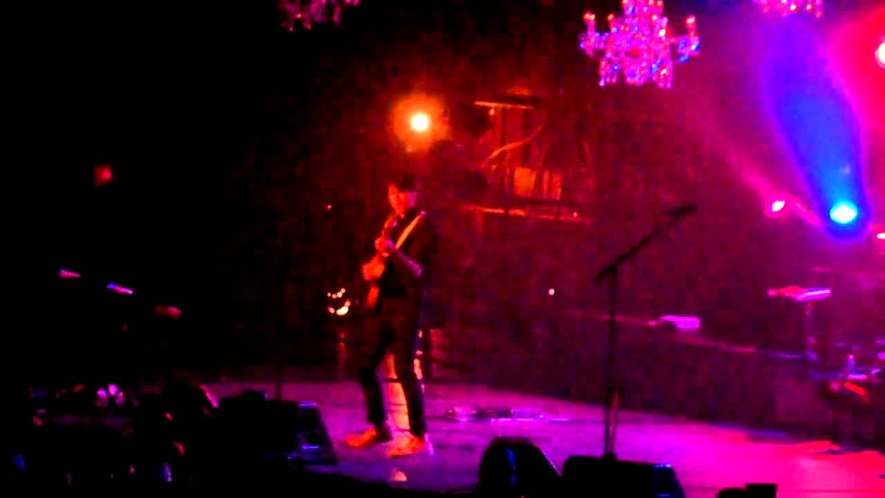 M79 - Vampire Weekend - YouTube