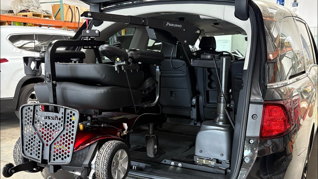 Honda Odyssey Wheelchair Lift - YouTube