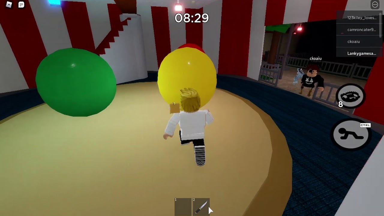 Roblox PRANK! Disguised As A Famous Youtuber... - YouTube