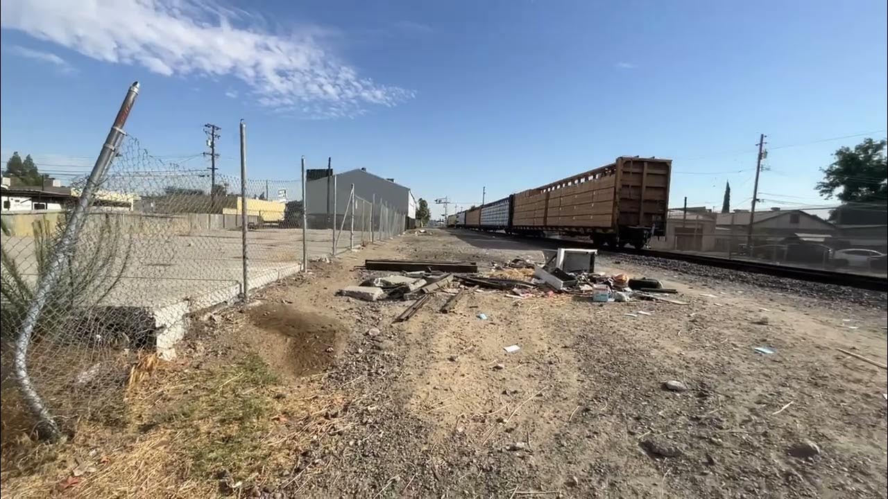 SJVR 2405 entering Clovis branch - YouTube