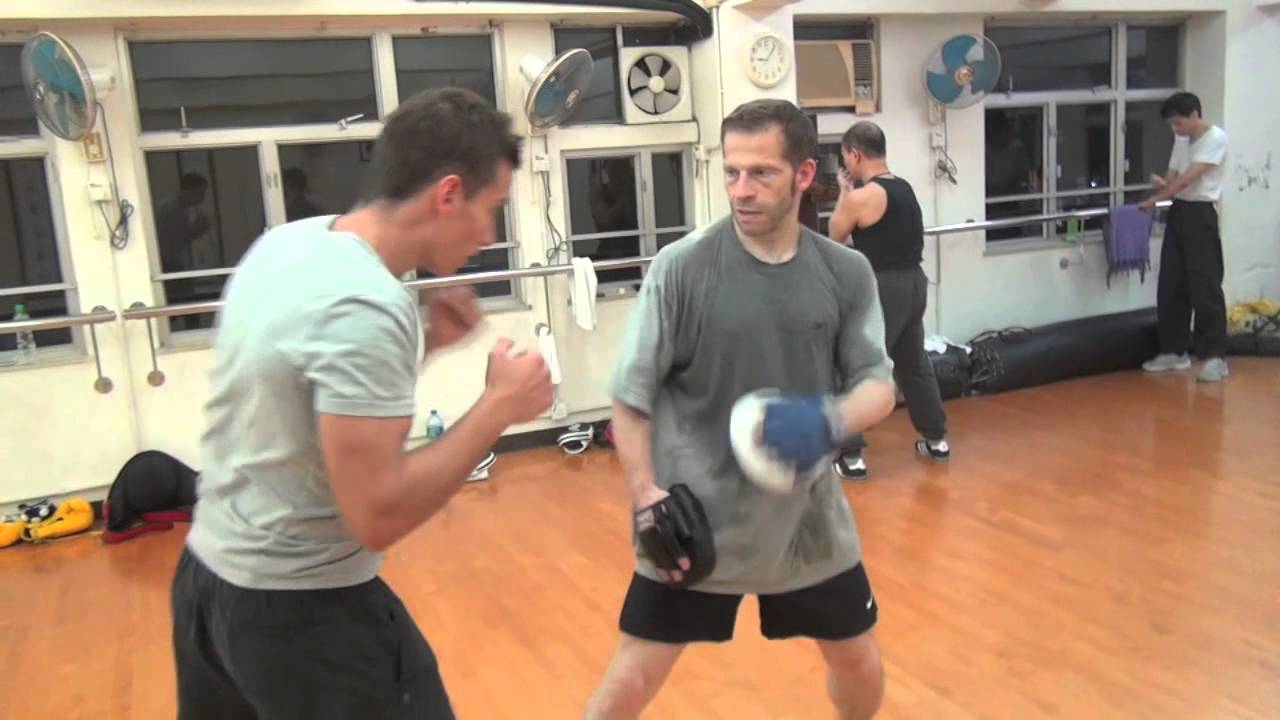 Jun Fan Jeet Kune Do - Hong Kong - YouTube