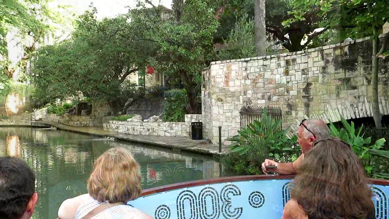 Go Rio San Antonio River Cruises - YouTube
