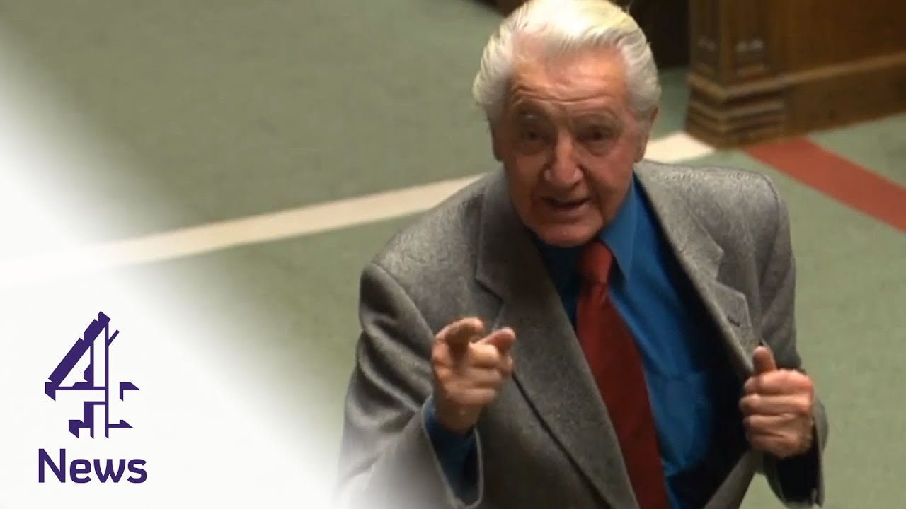 Veteran MP Dennis Skinner slams Ukip's new MP | Channel 4 News - YouTube