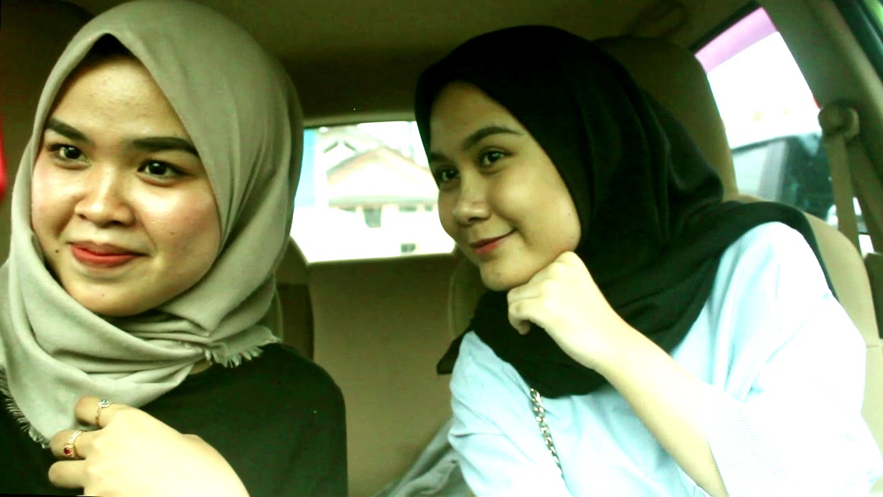 Komunikasi Bisnis - Menghadapi komplain konsumen dalam pembelian gadget ...