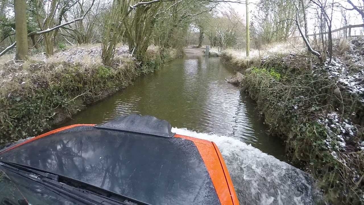 Land Rover - Ford Crossing: Good Easter - YouTube