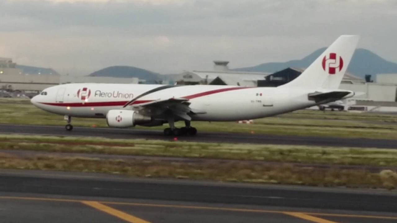 Aerounion A300 take off at MMMX - YouTube