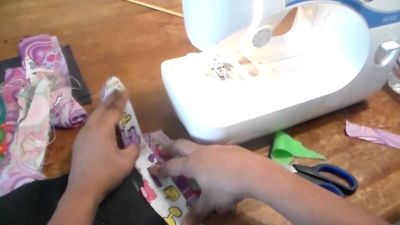 What To Do With Fabric Scraps: String piecing - YouTube