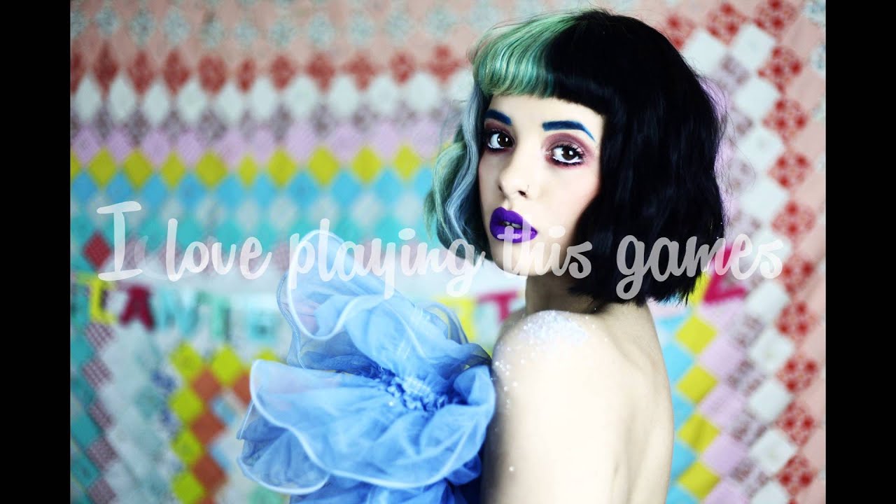 Gingerbread man- Lyrics- Melanie Martinez. - YouTube