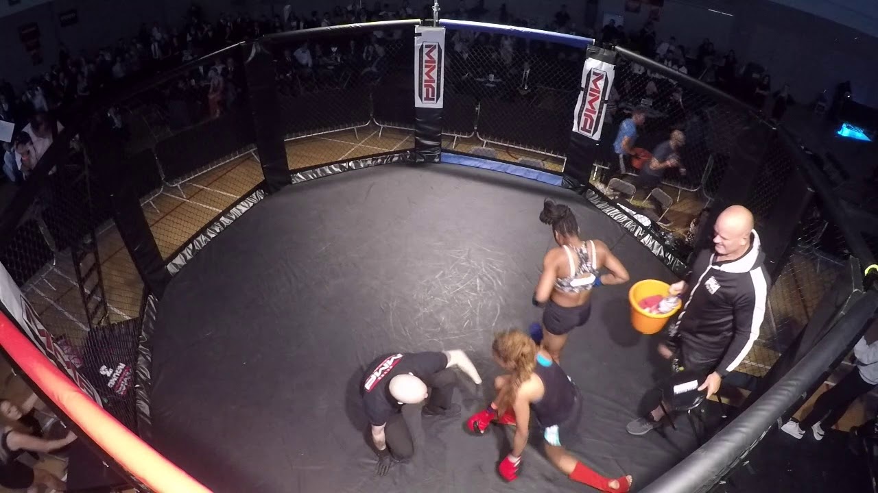 Ultra MMA | Basildon | Renee French VS Angel Lewis - YouTube
