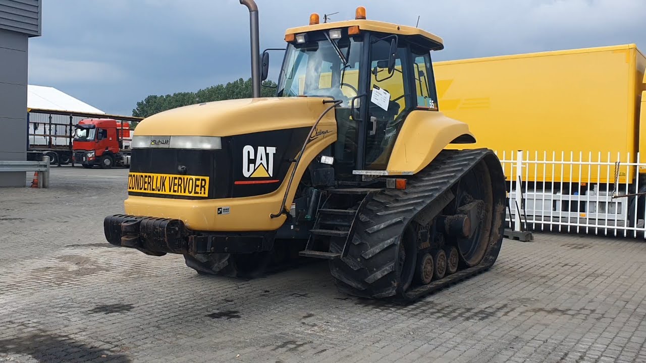 70172215 Caterpillar CH55 - YouTube