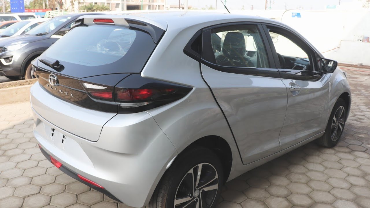 Tata Altroz || Skyline Silver || XZ Variant || - Exterior & Interior ...