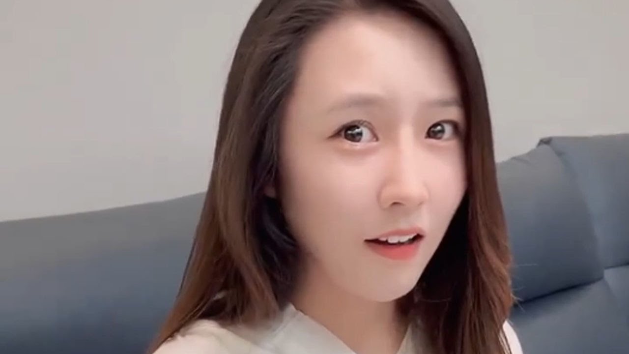 来一口吗？有惊喜#cute #搞笑 #love - YouTube