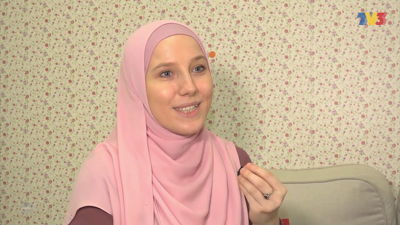 Persona Bunga Biru (Dr Che Puteh) - Majalah3 - YouTube