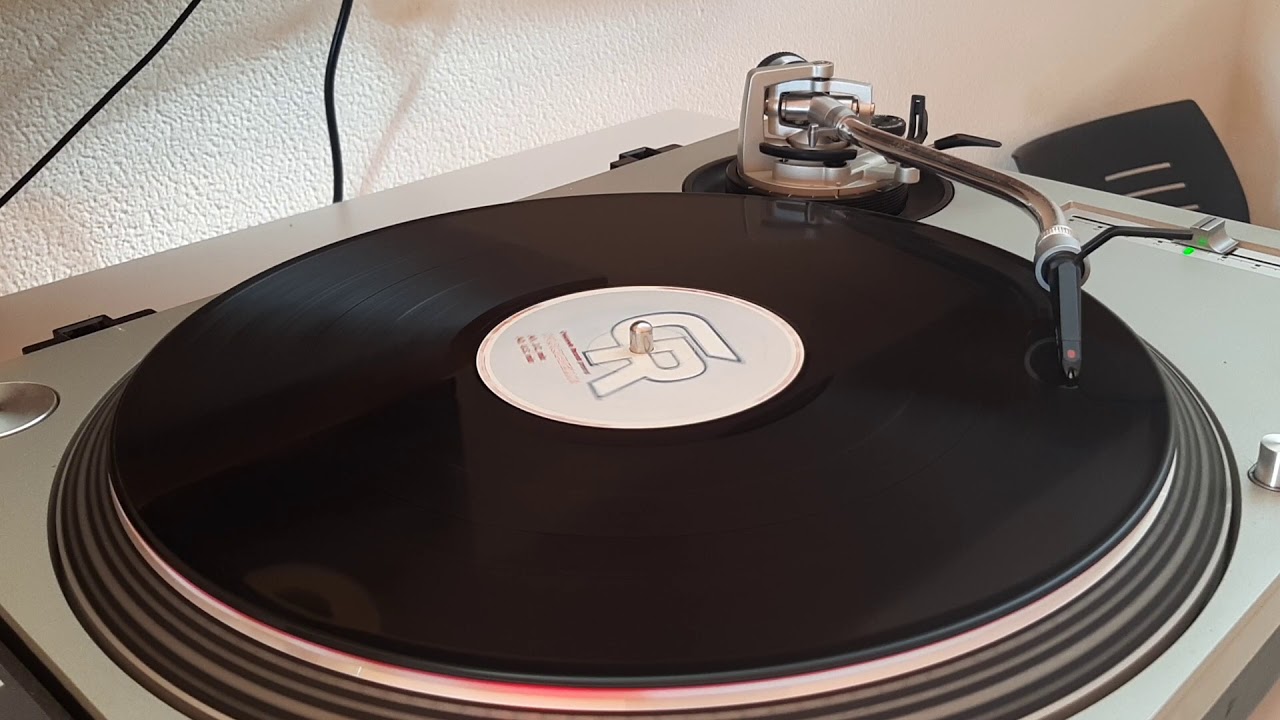 Loveur Crescendo - Splackavellie (J.C. Mix) - YouTube