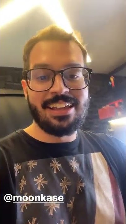 vídeo da moonkase e do jvnq 💙💚 - YouTube