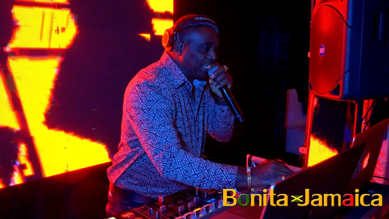 DJ Billy Slaughter Playing Dancehall Reggae At DJ Ricky Genius Birthday ...