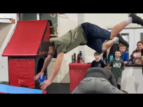 Diving roll challenge - Higs parkour - YouTube