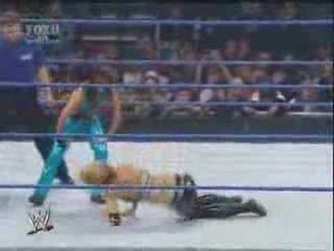 1/18/08 Smackdown - Michelle McCool vs Layla!!!!;) - YouTube