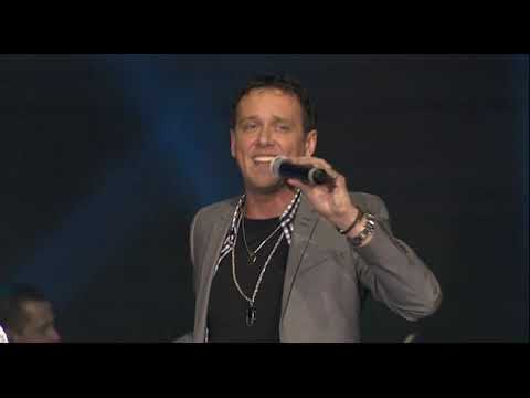 Zorica Brunclik & Dzenan Loncarevic - Kada bi me pitali (ARENA 2014 LIVE)