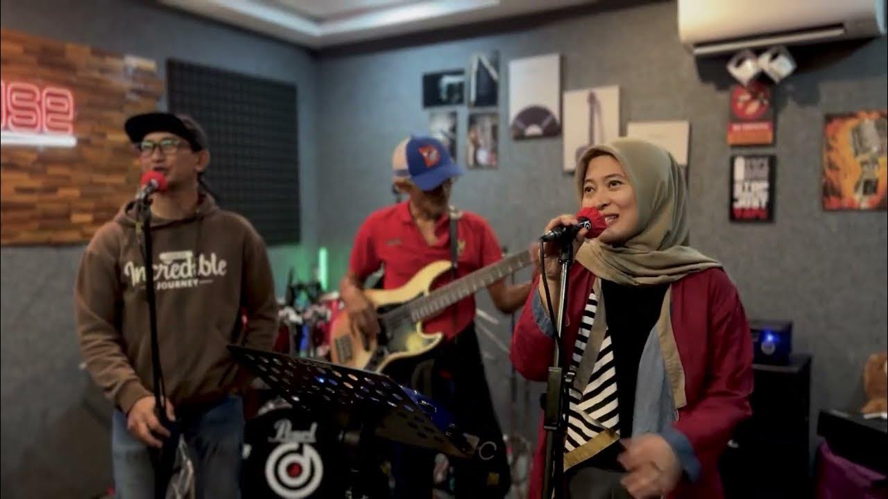 Kalima - Cinta Pertama (Live Performance) at Dhouse Music Studio - YouTube