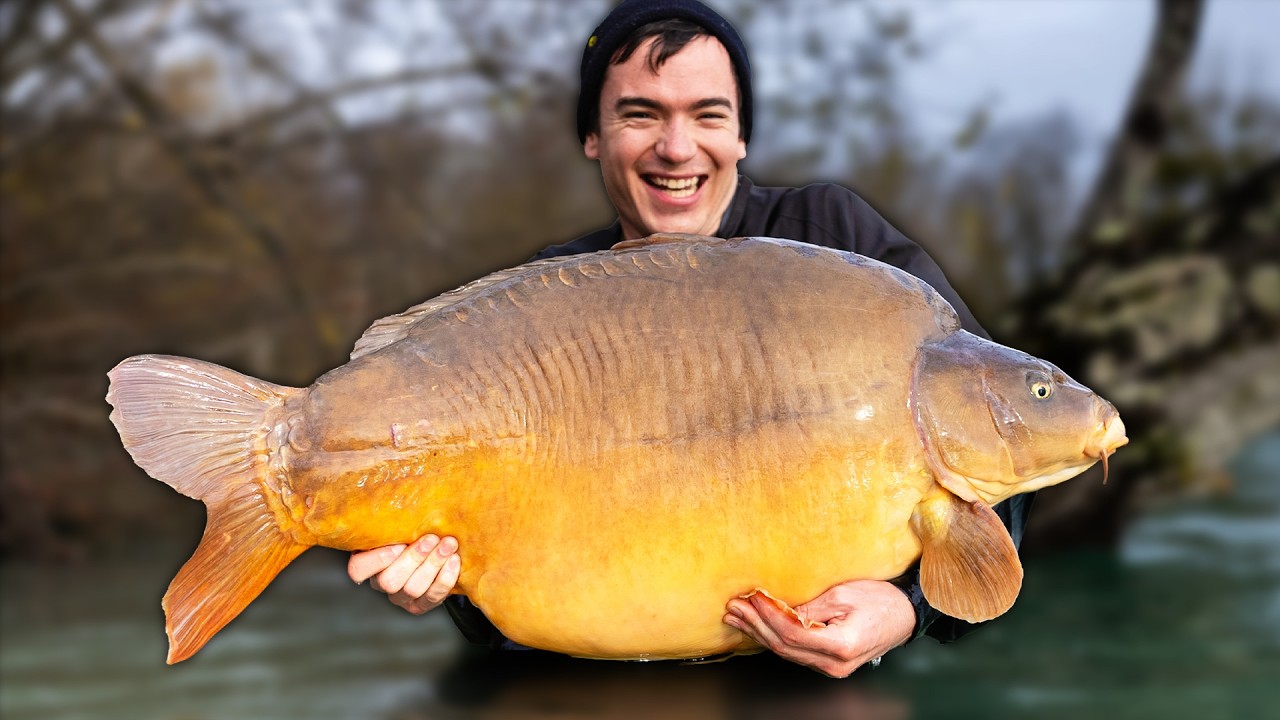 I Caught My Biggest EVER! Carp Fishing - YouTube