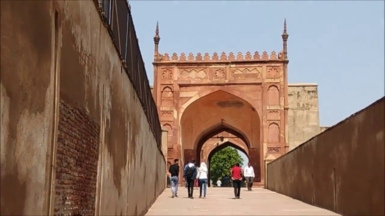 Agra fort ( Hindi ) Red Fort History // लाल किला के रहस्य ये राज़ आपको ...
