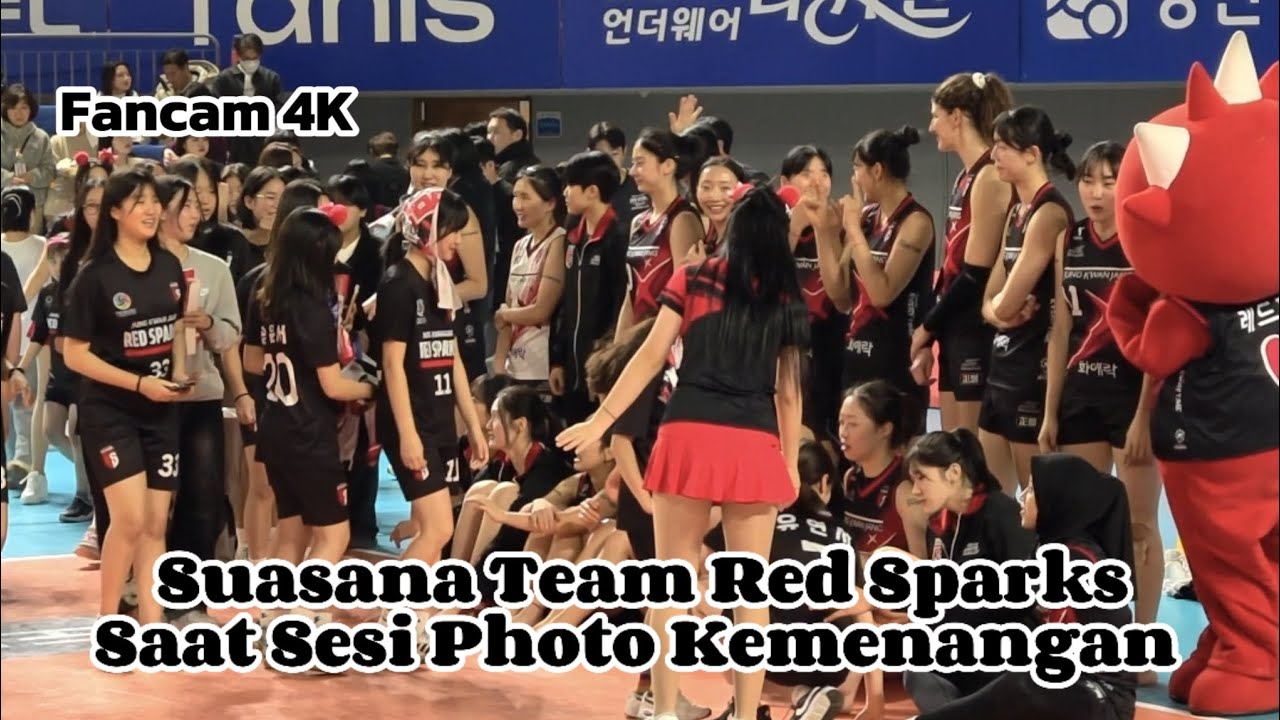 Keseruan Saat Sesi Photo Kemenangan Team Red Sparks - YouTube