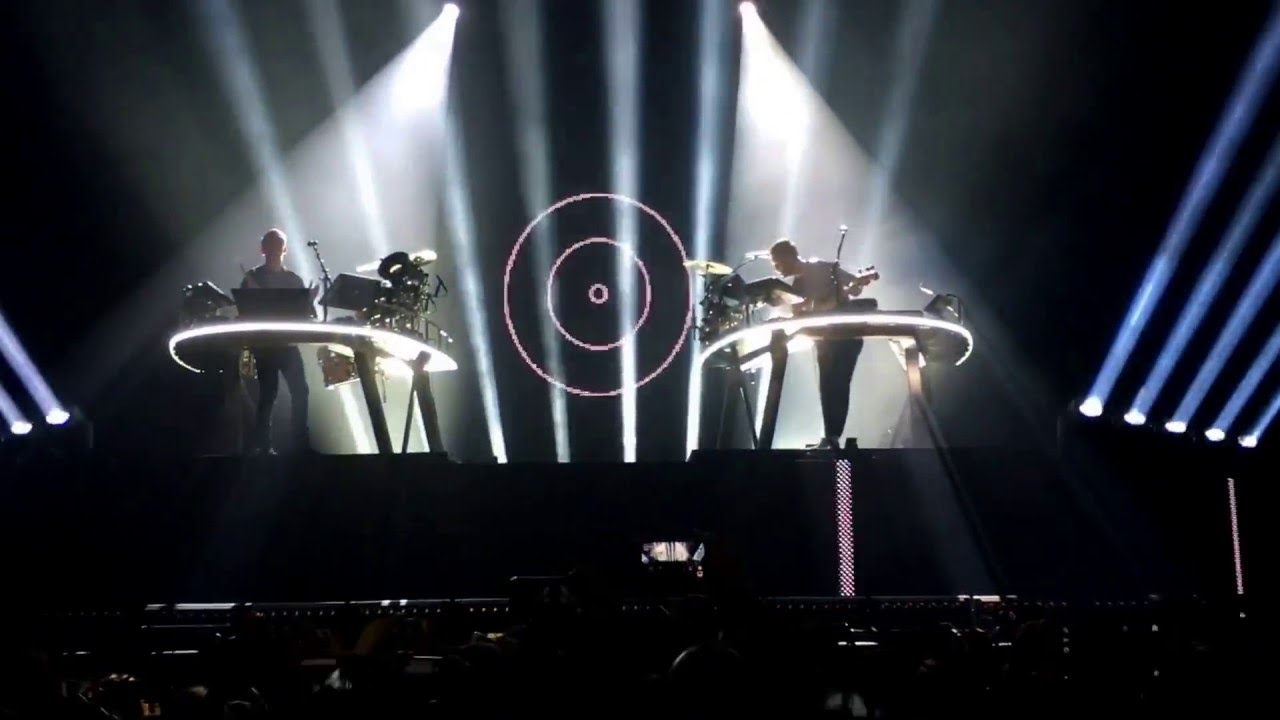 Intro Disclosure - Live - Lyon 17 février 2016 - HD - 4K - YouTube