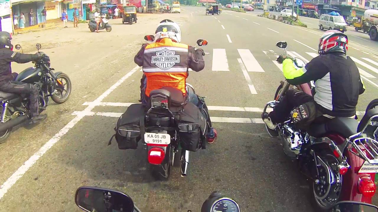 Lets Roll!! Harleys instant acceleration from a Traffic stop, Harley ...