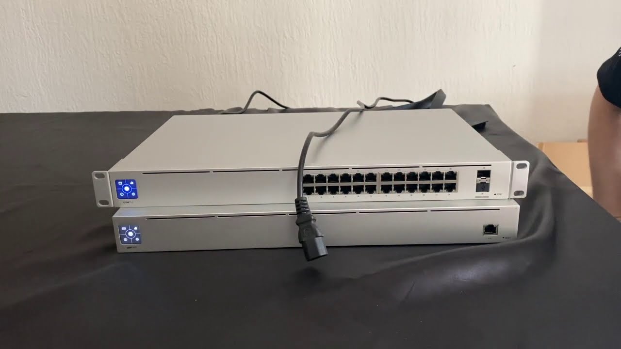 Unboxing: USP-RPS - UniFi Redundant Power System - YouTube