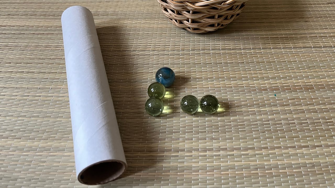 Jogo com bolinhas de gude - YouTube