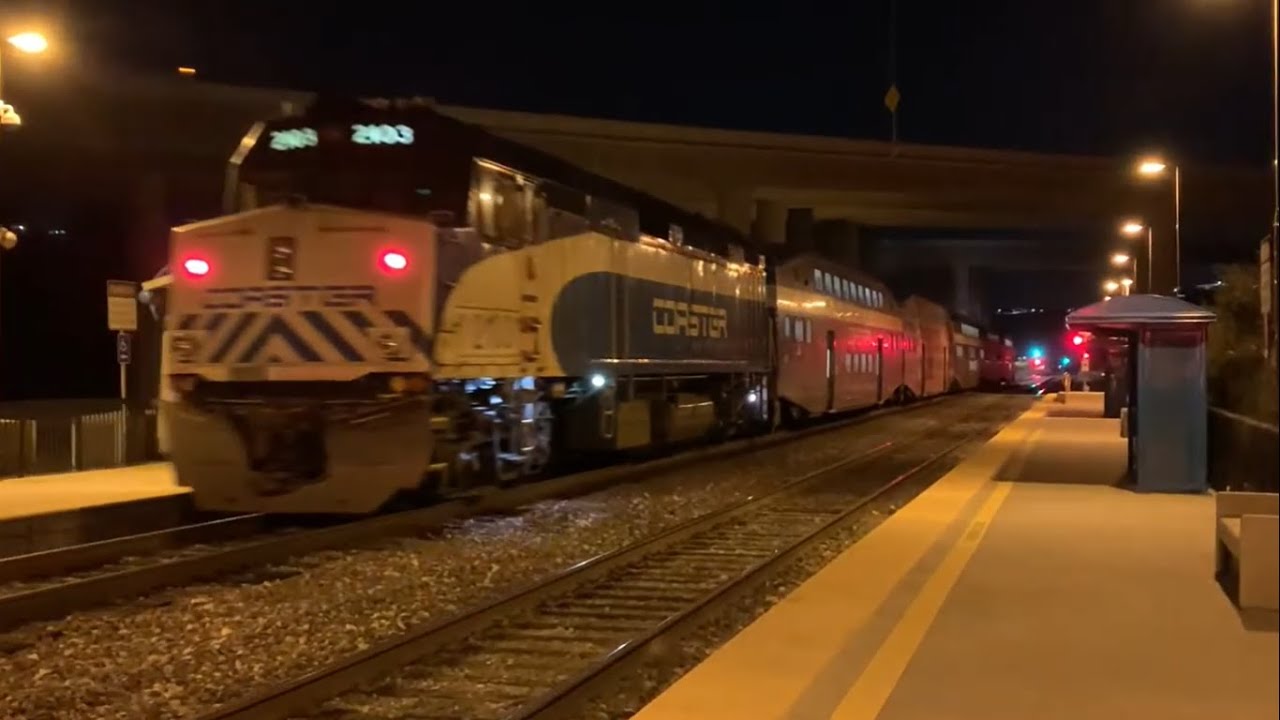 NCTD Coaster F40PHM-2C 2103 pushing southbound out of Sorrento Valley ...