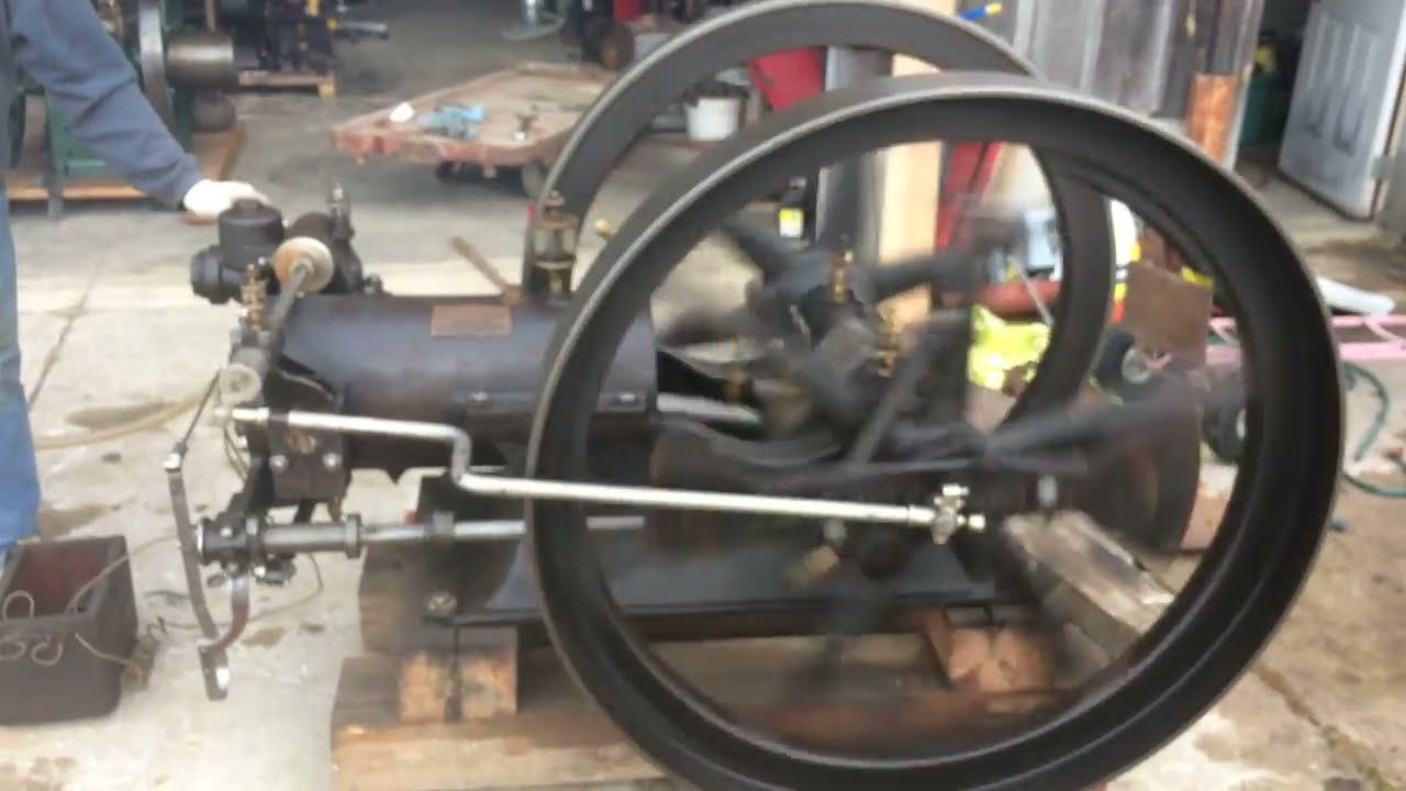 Lambert Engine - first run of 2017 - YouTube