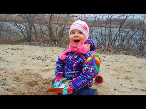 Lily ve babam hazineleri buldu! Hazine avcıları Lili SHOW oynarız