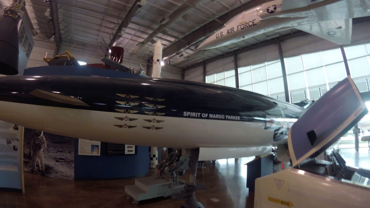 Chance Vought SSM N 9 “Regulus II” - YouTube