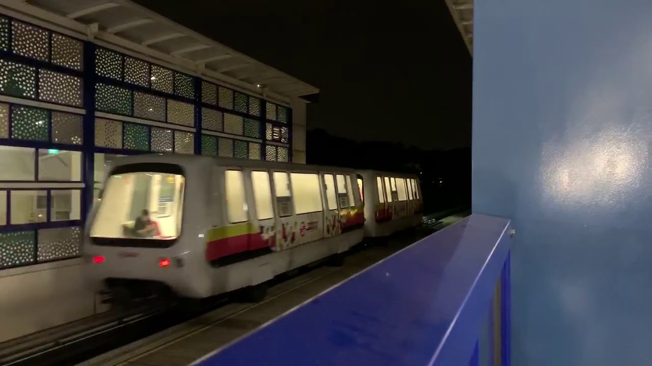 SMRT Trains BPLRT Bombardier Innovia APM 100 C801A [127/129] departing ...