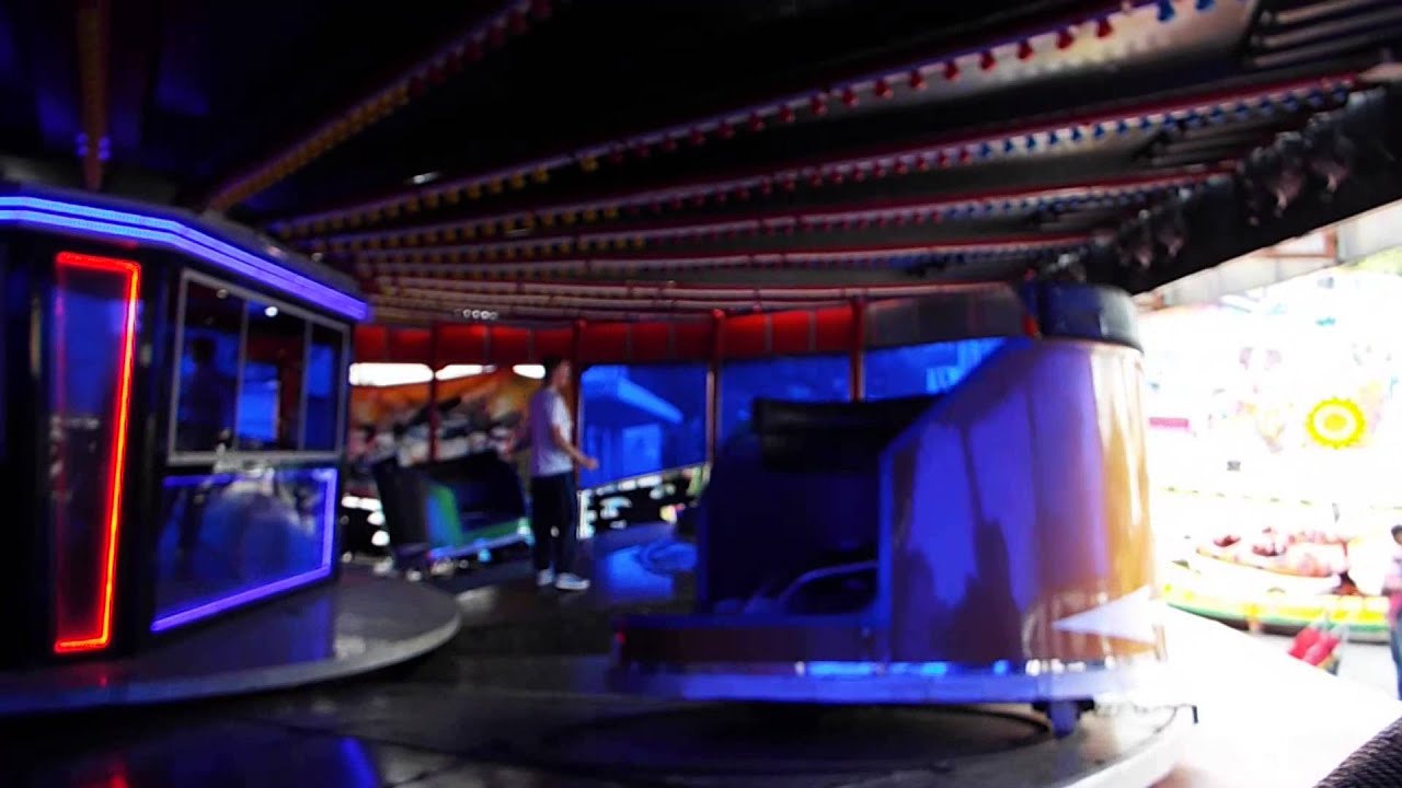 Curry's Amusements Salthill 10 car Waltzer - YouTube