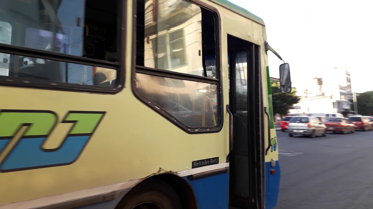 Línea 247 Galicia Oresano en avenida Hipólito Yrigoyen - YouTube